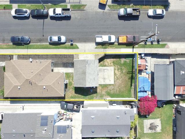758 E 106th Street