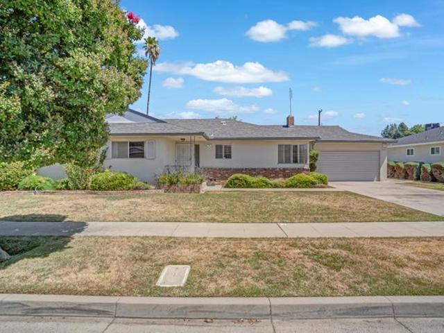 758 E Dovewood Ln, Fresno, CA 93710