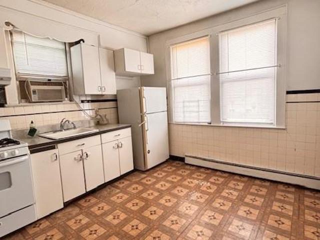 758 Hamilton Street # 2