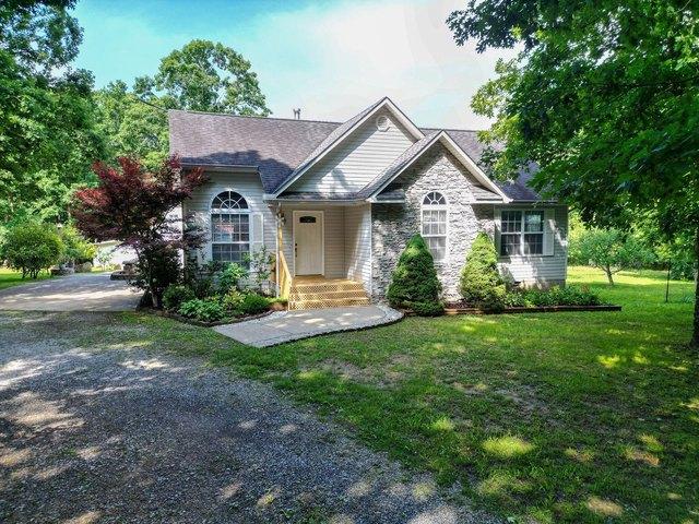 758 Old State Rd, Menlo, GA 30731
