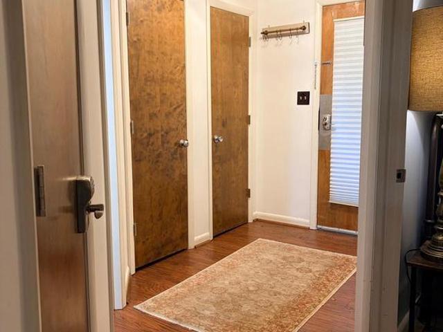 758 Laurelwood # 758