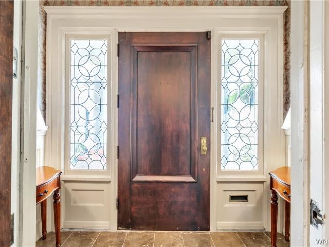 758 Lafayette Avenue