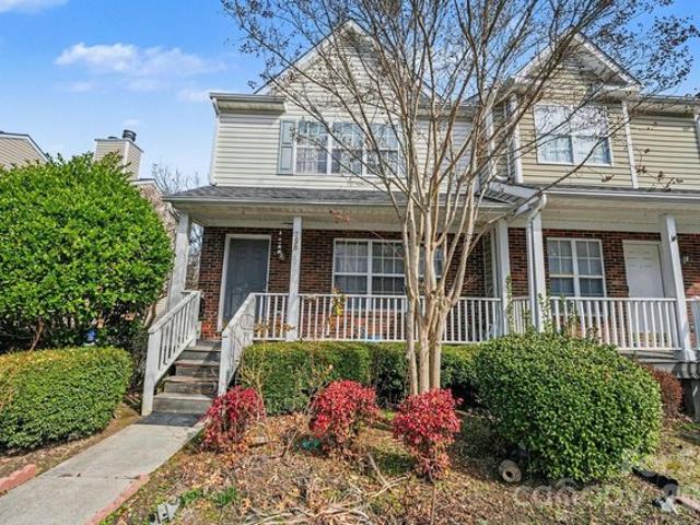 758 Mountainwater Dr, Charlotte, NC 28262