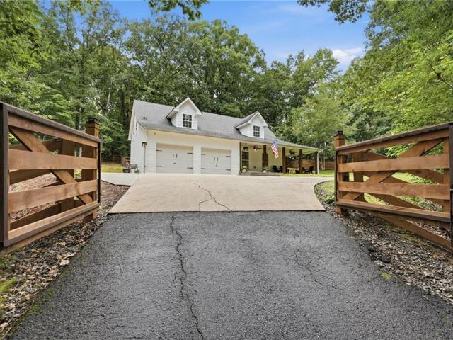 758 Mayapple Glen