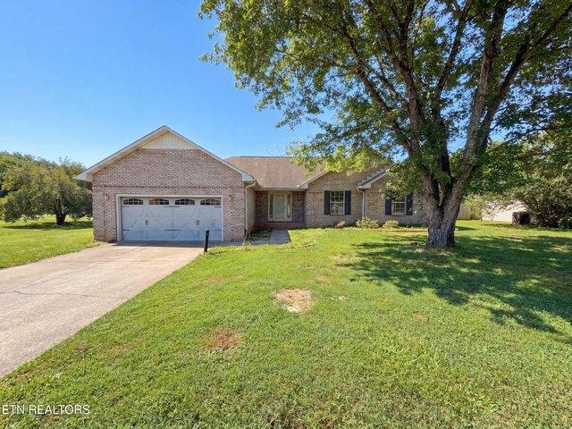 758 Meadow Ridge Rd, Walland, TN 37886