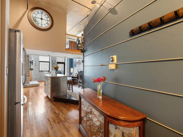 758 N Larrabee Street # 418
