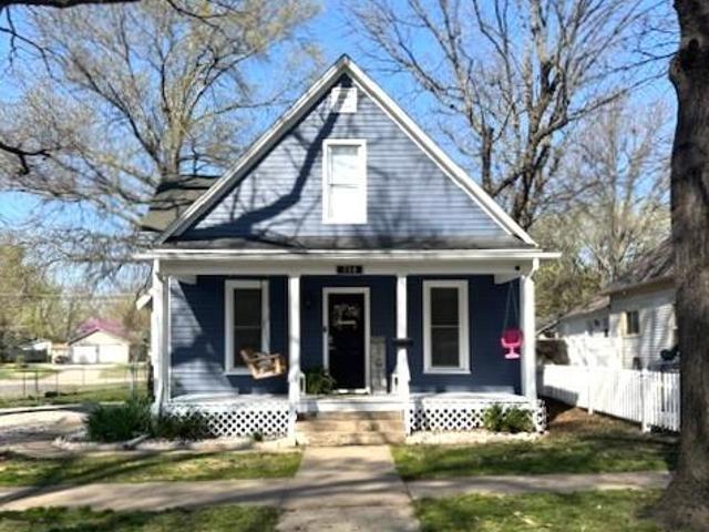 758 S Locust Street