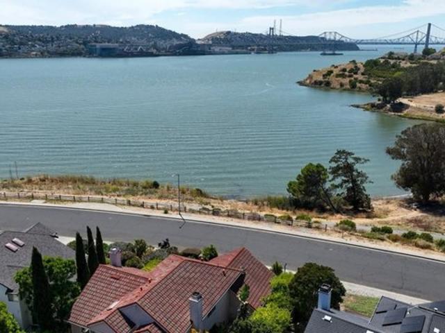 758 S Regatta Dr, Vallejo, CA 94591