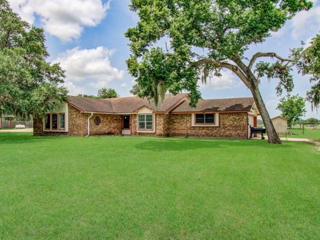 7594 County Road 684C, Sweeny, TX 77480