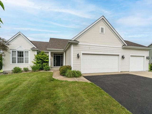 7597 Prairie Crossing Ln, Kalamazoo, MI 49004