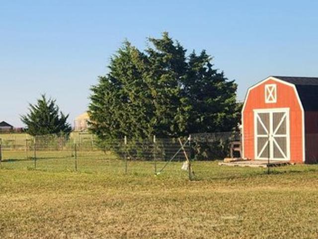 7598 E Oologah Rd, Oologah, OK 74053