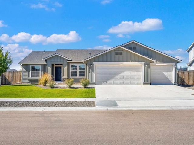 7598 E Toussand Dr, Nampa, ID 83687