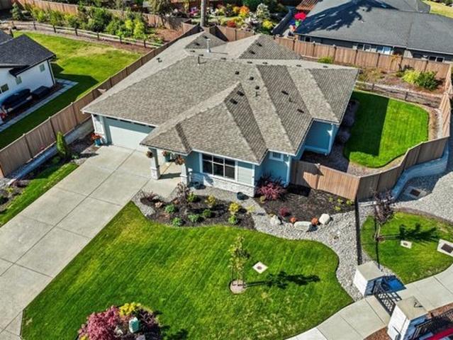 7598 Sandin Ln, Gig Harbor, WA 98335