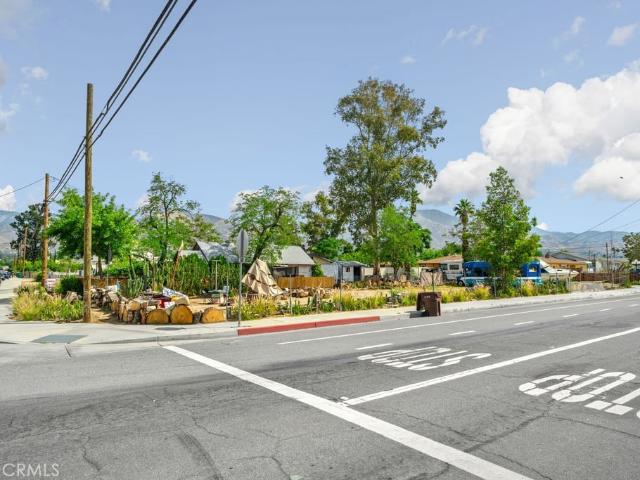 7591 Cunningham St, Highland, CA 92346 | MLS #CV26081 | Compass