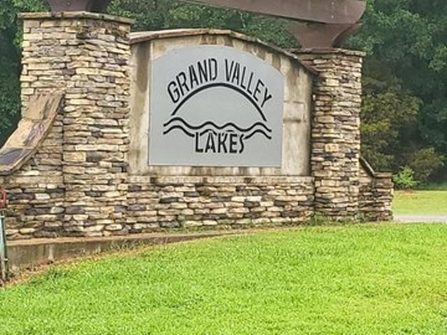 759 Grand Valley Dr, Saulsbury, TN 38067