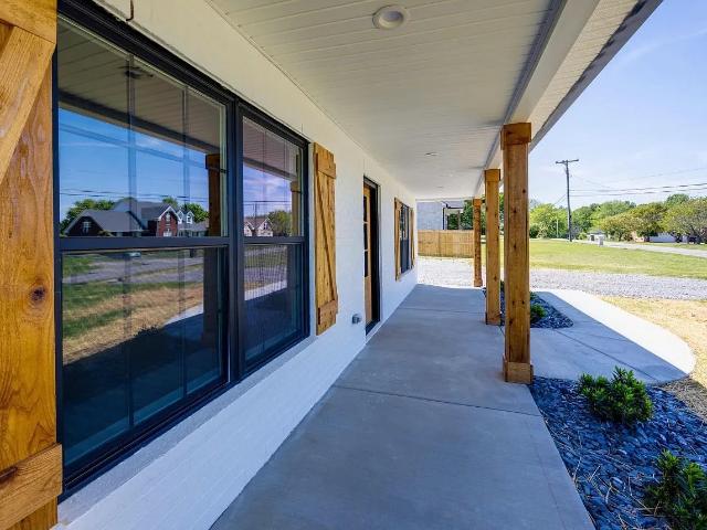 759 N Palmers Chapel Rd