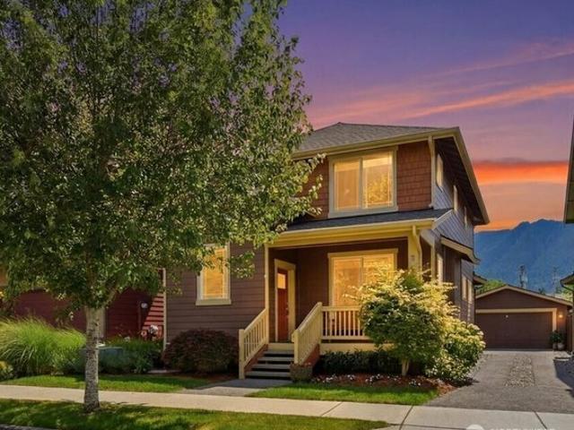 759 NE 2nd St, North Bend, WA 98045