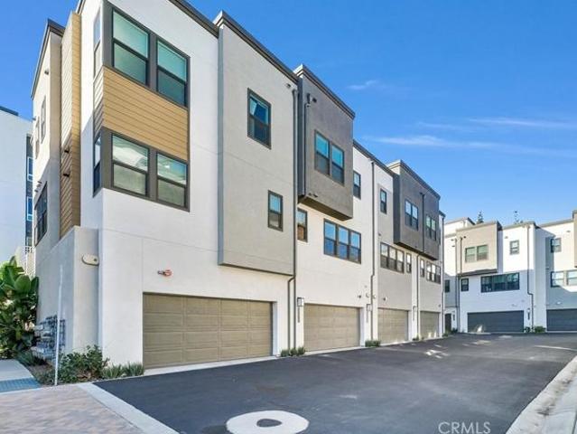 759 S Grable Cir, Orange, CA 92868