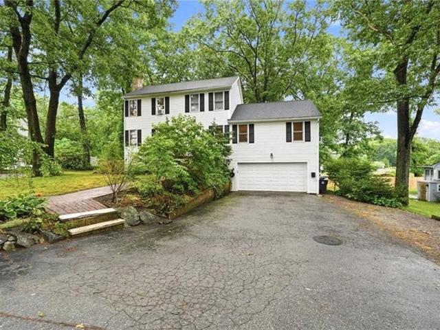759 Woodward Rd, North Providence, RI 02904