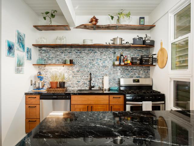 75 5873 Walua Road, Kailua Kona, US, HI