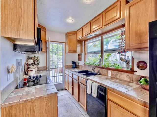 75 6124 ALII DR, 208, Kailua Kona, HI 96740