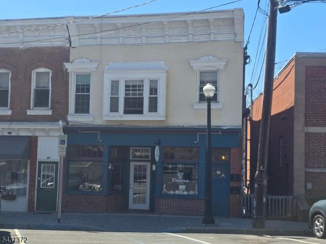 75 77 Main St