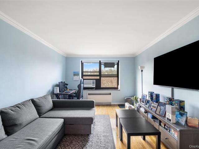 75 15 th Street 6C