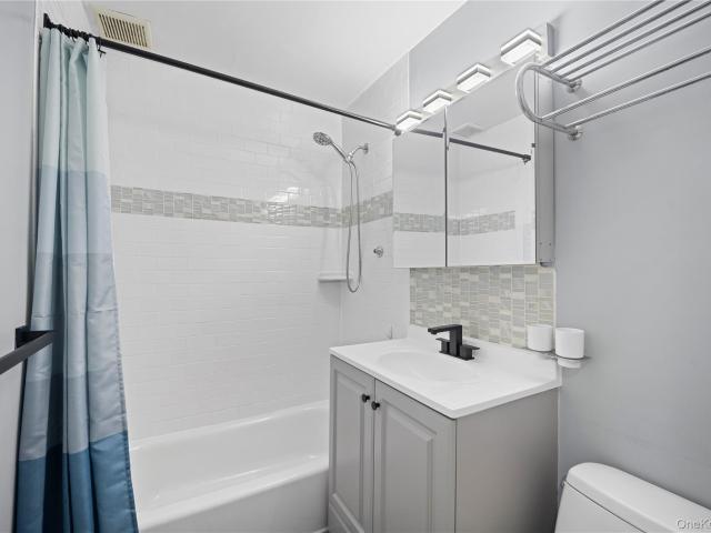 75 34 Bell Boulevard, Unit LD | Compass
