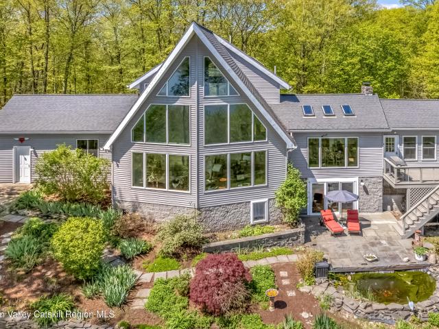 75 Turkey Point Drive