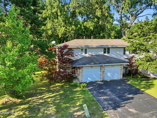 75 Velina Dr, Albany, NY 12203