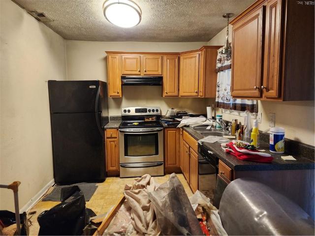 75 W Virginia AVE