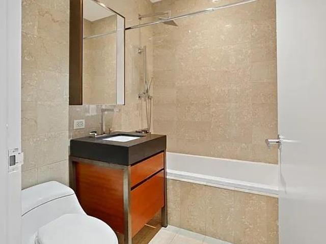 75 Wall Street, Unit 24M