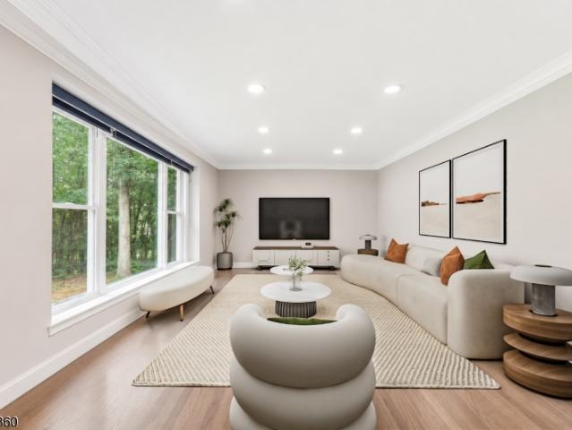 75 Waterloo Rd