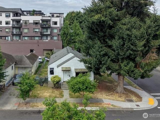 75 Williams Ave S, Renton, WA 98057