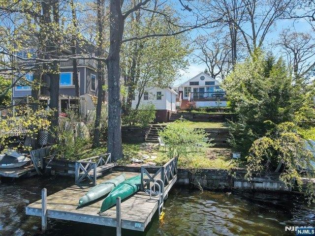 75 Witte Rd, West Milford, NJ 07480