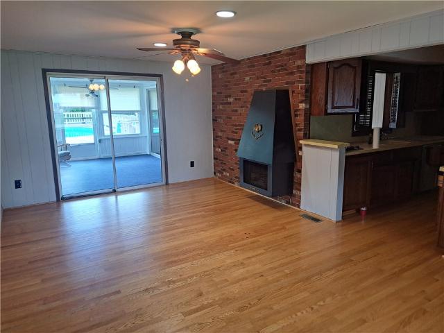 75 Woody Lane