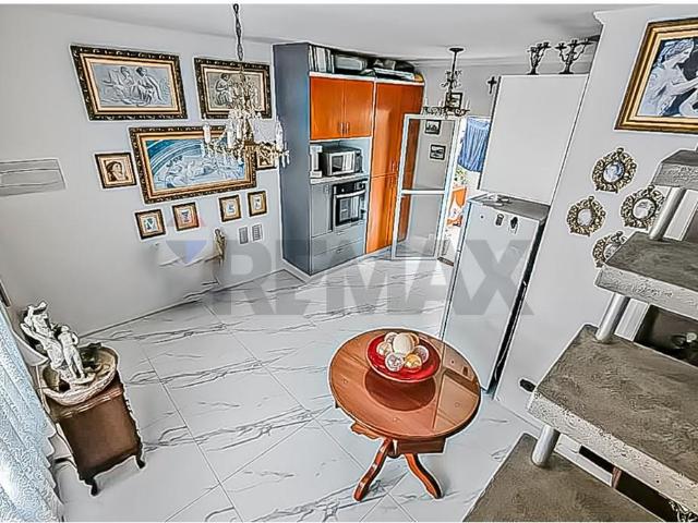 75 Área Útil Sobrado Alugar, 2 Dormitórios localizado em R. dos Engenheiros, 458 2530 Casa 11 Chácara Ondas Verdes, Cotia, São Paulo, 06715 000 | Brasil