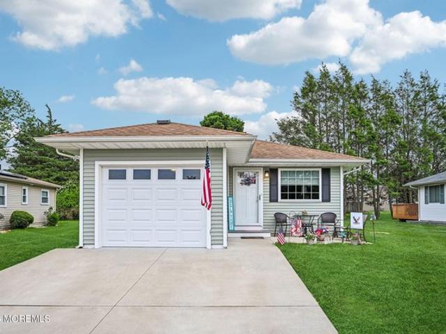 75 Bimini Dr, Toms River, NJ 08757