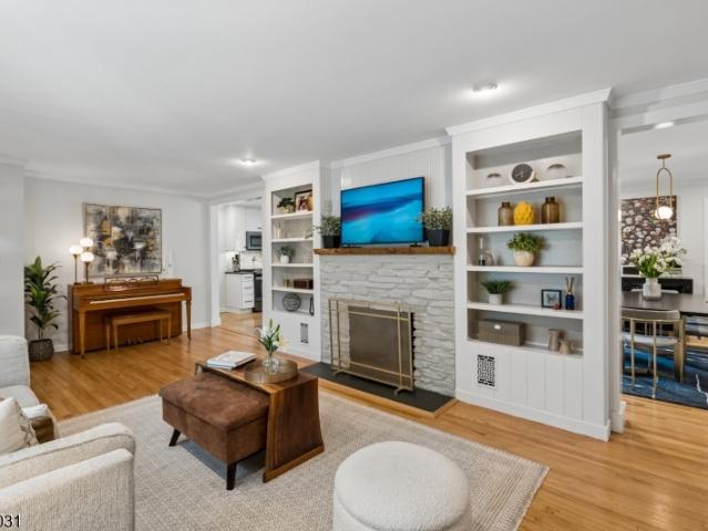 75 Birchwood Knls