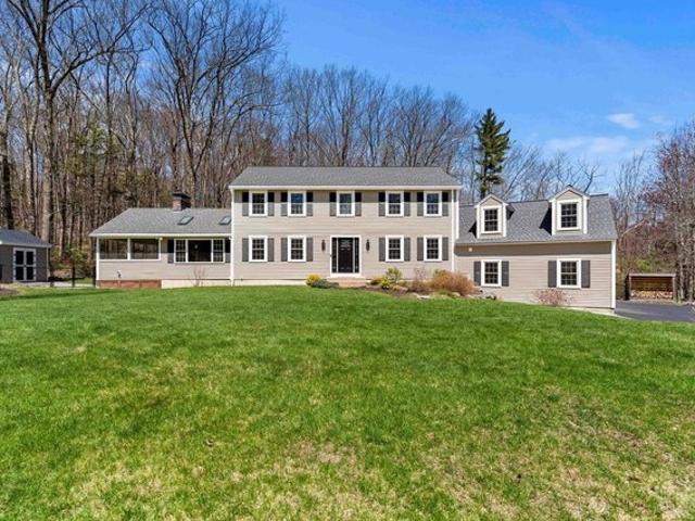 75 Birkdale Rd, Bedford, NH 03110