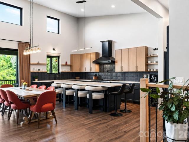 75 Boone Trail