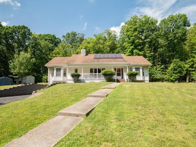 75 Boyce Rd, Nassau, NY 12123