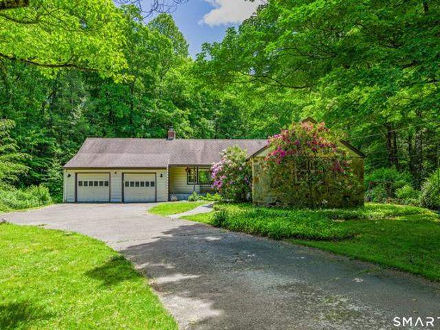 75 Brinsmade Rd, Hamden, CT 06514