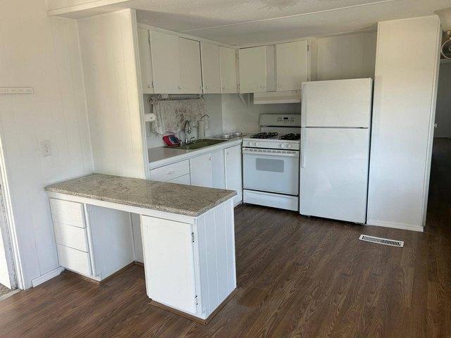 75 Camellia Ave, Mount Dora, FL 32757