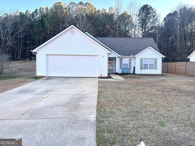 75 Canterbury Dr, Grantville, GA 30220