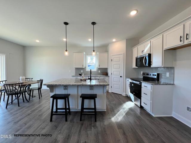 75 Cardovia Way