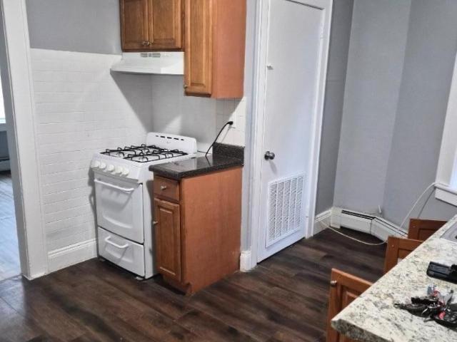 75 Center St, Unit 5, Clifton, NJ 07011 | MLS #4012 | Compass