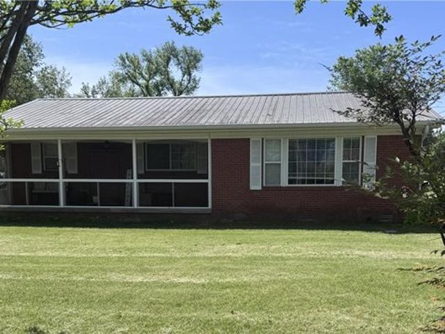 75 Cherry St, Dover, AR 72837
