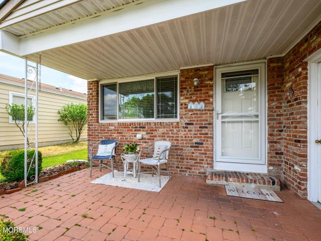 75 Chesterfield Lane