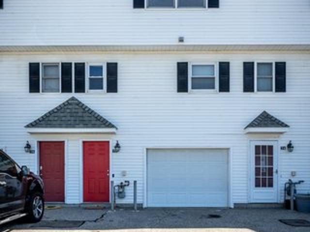 75 Commodore Cmns Unit 75, Derby, CT 06418